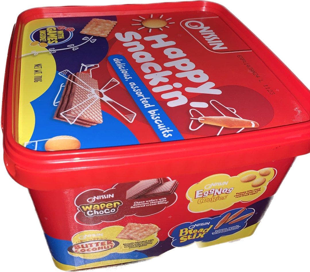 Nissin Happy Snackin 700G Tub FREE GAME, Food & Drinks, Other Food ...