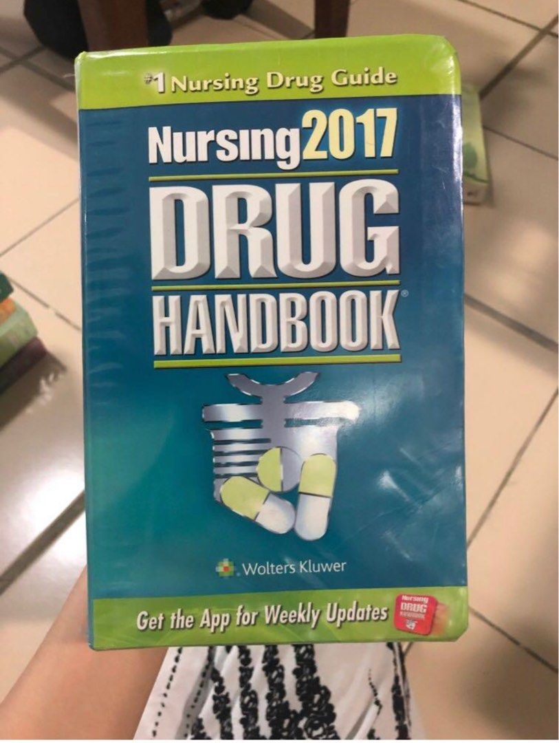 Nursing Drug Handbook, Hobbies & Toys, Books & Magazines, Textbooks on Carousell