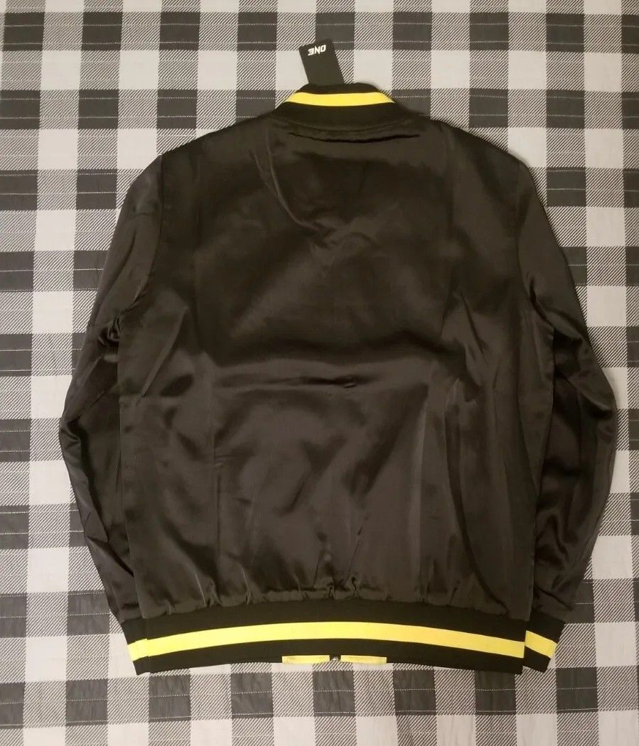 One Bomber Reversible Jacket Bruce Lee, Men's Fashion, Coats, Jackets ...