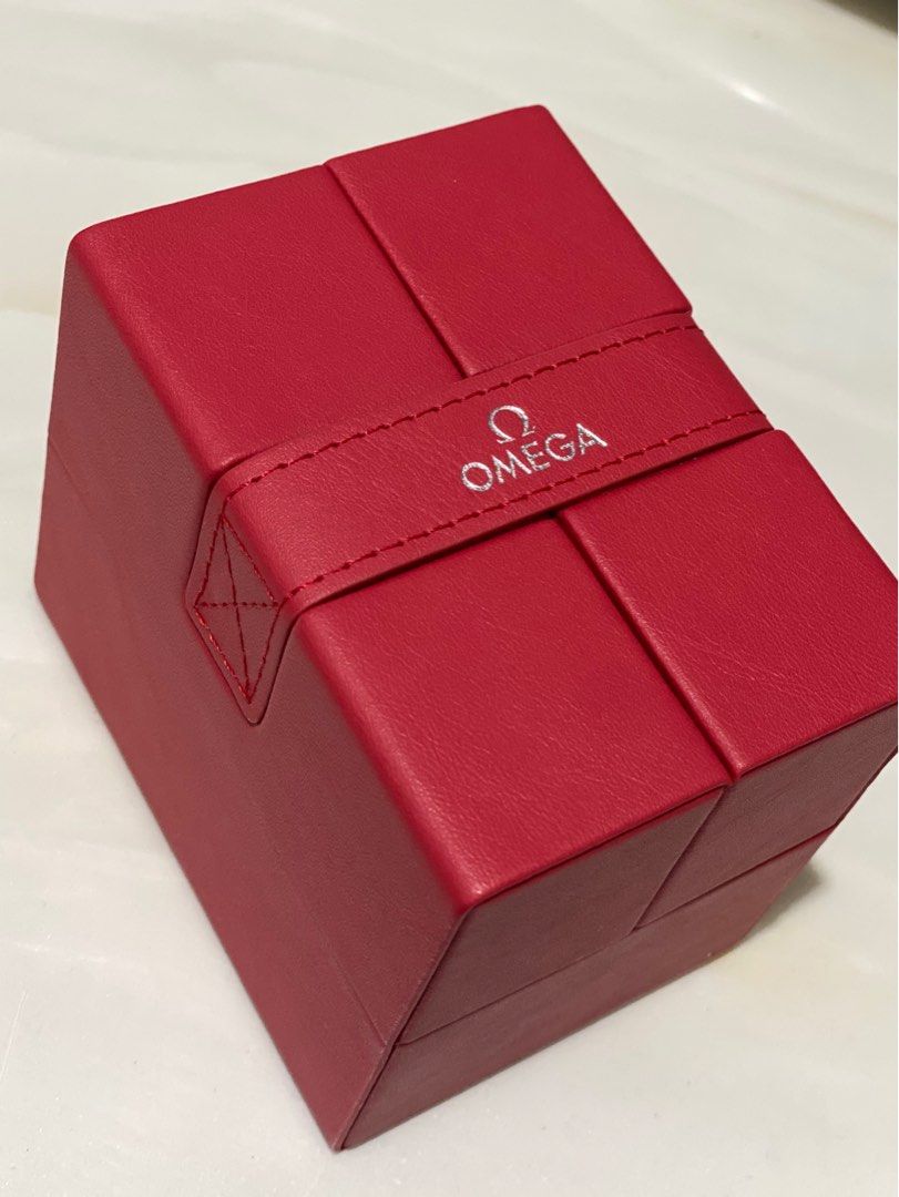 Original Omega box on Carousell