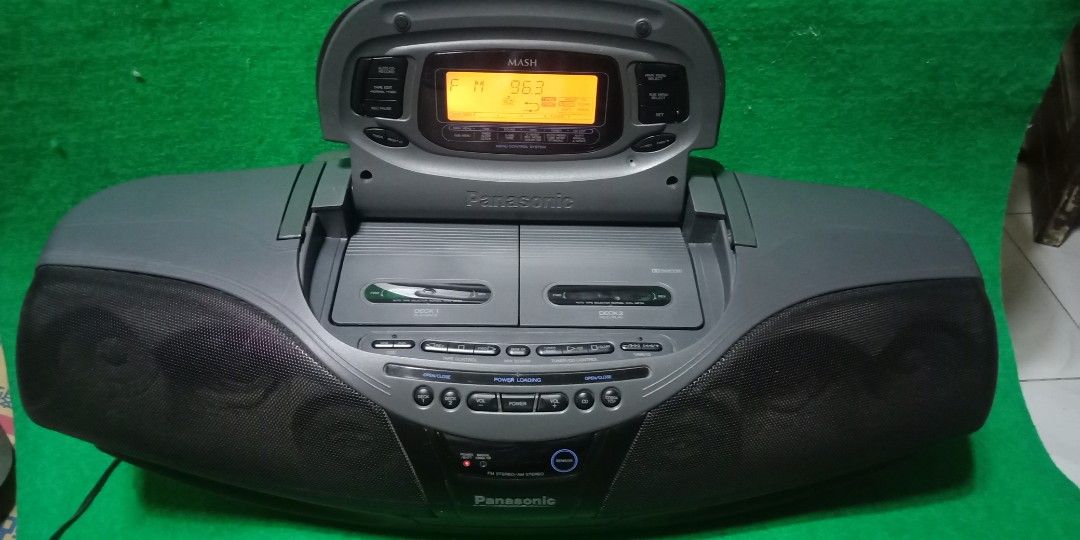Panasonic "Boombox" RX-DT75 CD Radio Cassettr, Audio, Soundbars ...