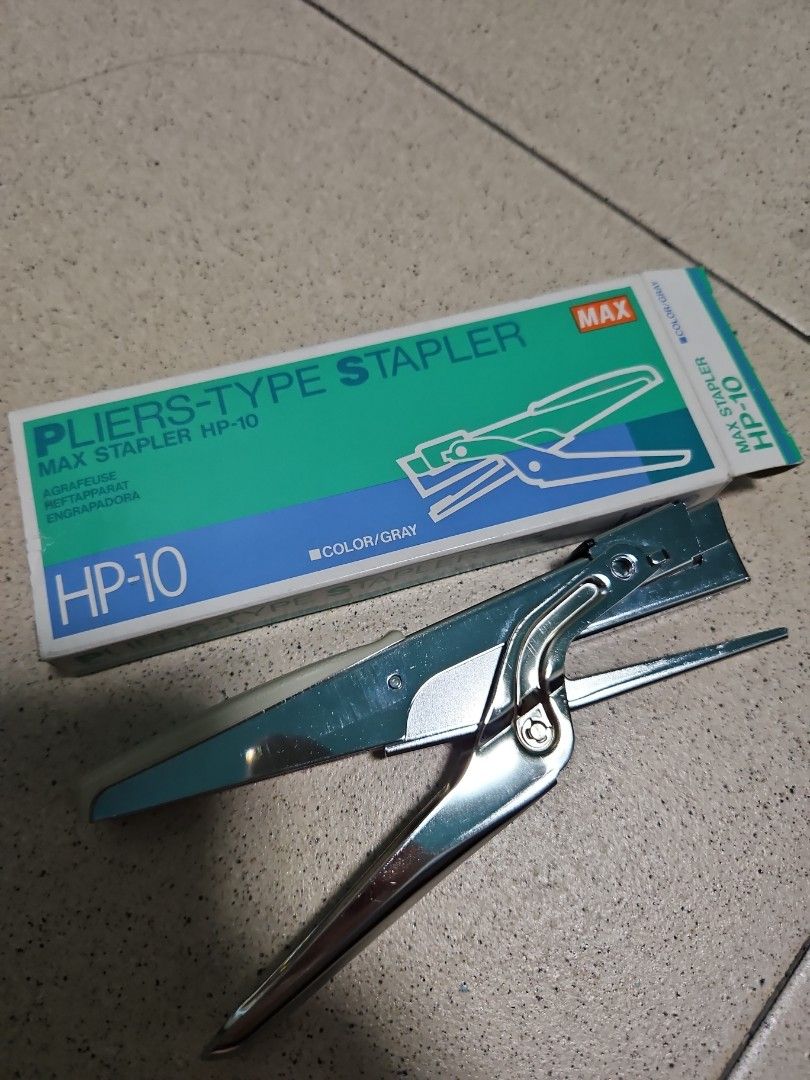 Pliers type stapler, Hobbies & Toys, Stationery & Craft, Craft Supplies ...