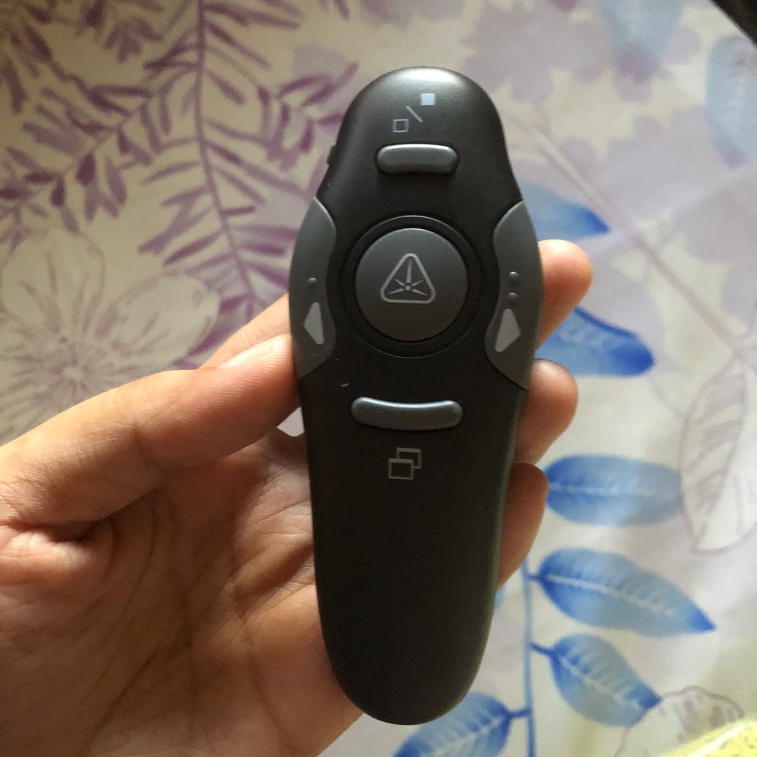 Powerpoint clicker (with laser), Computers & Tech, Office & Business ...