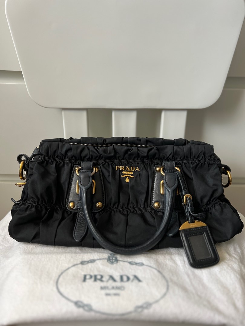 Prada Nappa Tessuto Gaufre Nylon on Carousell Prada Nappa Tessuto Gaufre Nylon on Carousell