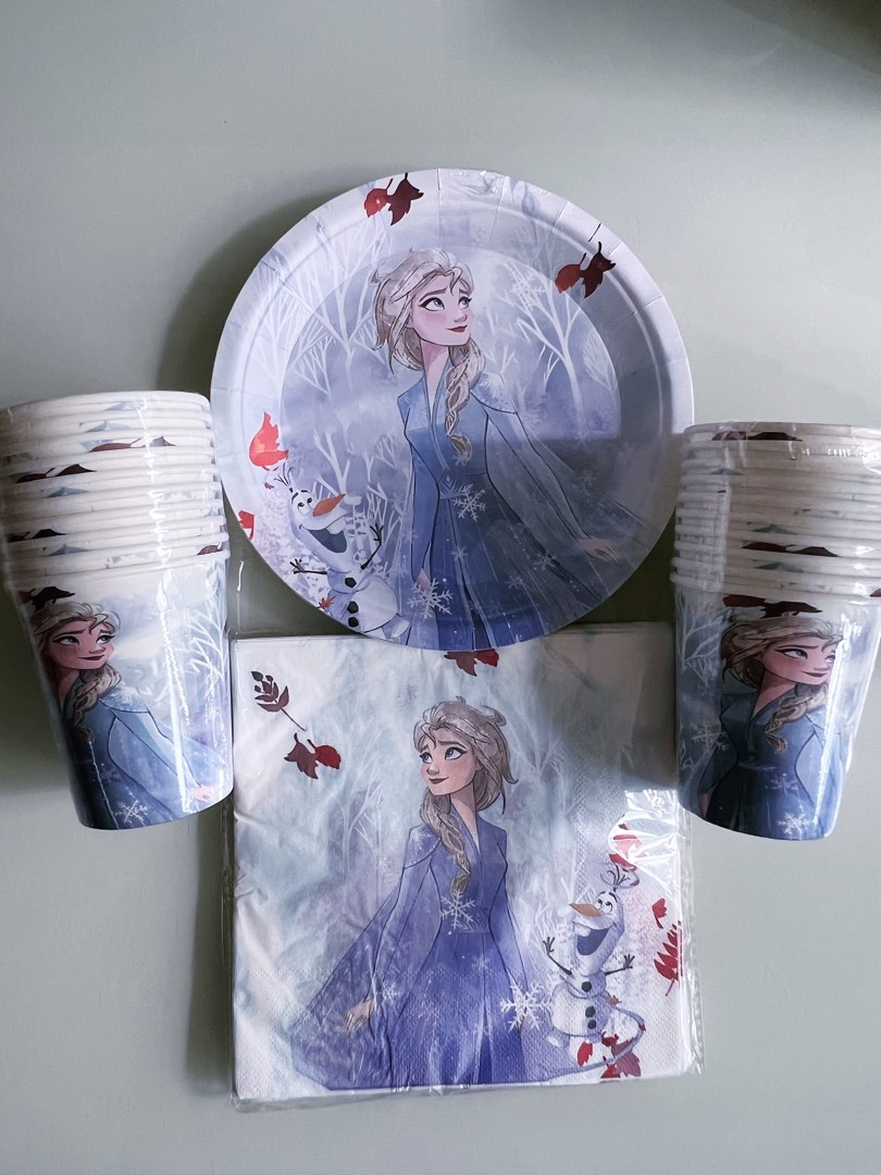 Princess frozen cups, plates & napkins, Hobbies & Toys, Stationery ...