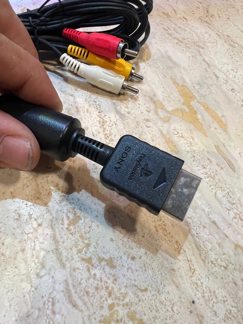 PSP playstation AV cable Original, Video Gaming, Gaming Accessories ...