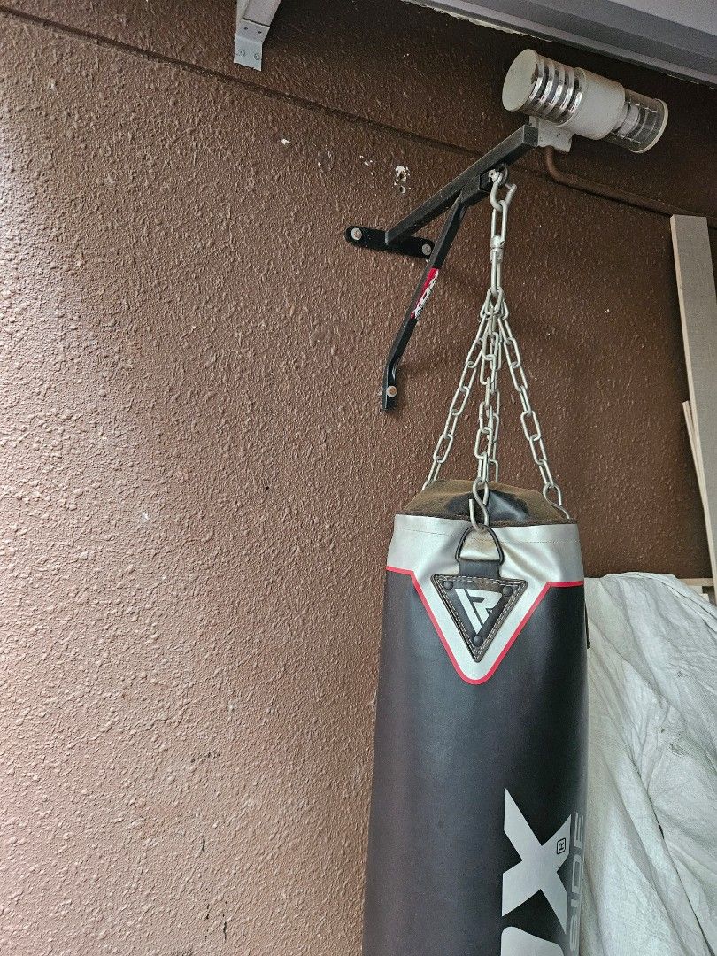 RDX PBRX1B punching bag with bracket for wall., Sports Equipment ...