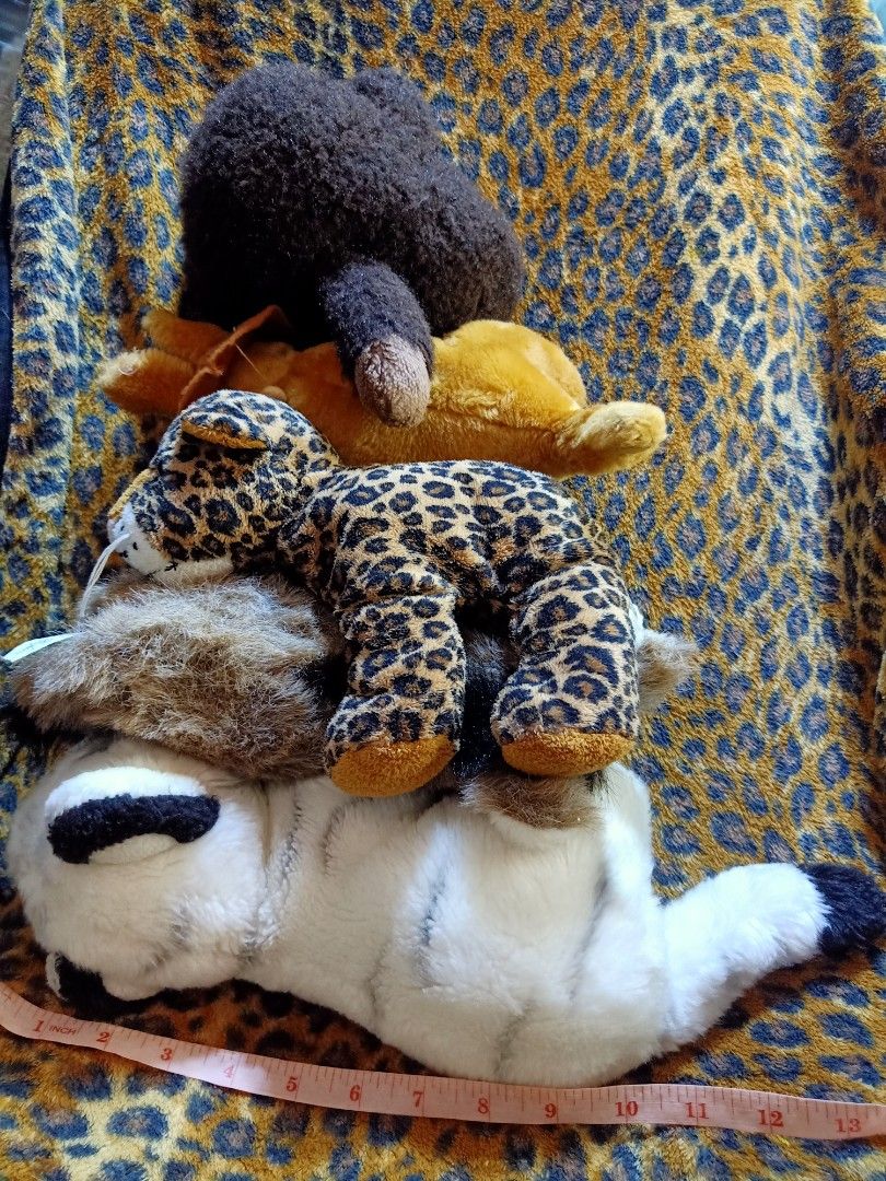 REALISTIC SAFARI / JUNGLE ANIMALS BUNDLE SET (White Tiger/ Kangaroo ...