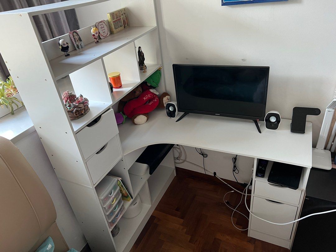 Room Computer Table, Furniture & Home Living, Furniture, Shelves ...