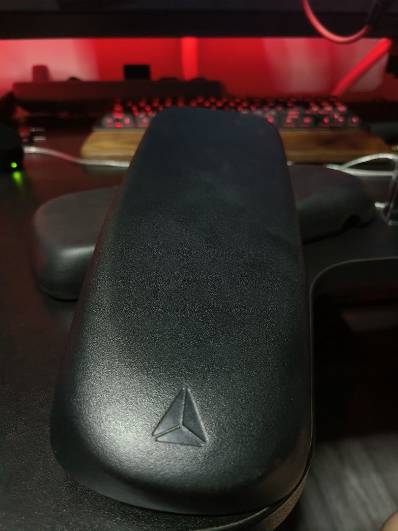 Secretlab Titan Evo 2022 Magnetic Arm Rests, Video Gaming, Gaming ...