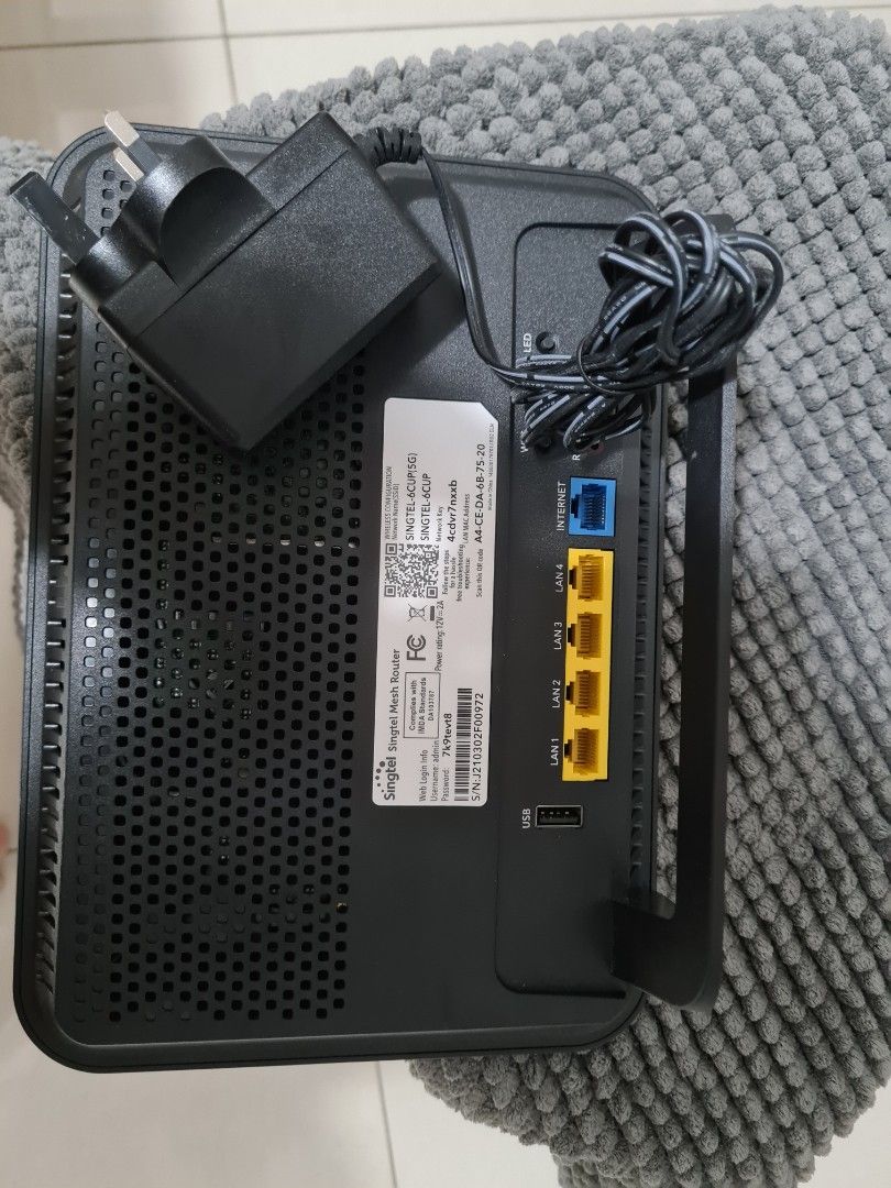 Singtel Mesh Router and ONT, Computers & Tech, Parts & Accessories ...