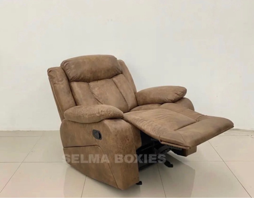 Sofa santai bisa cicilan, Perabotan Rumah di Carousell