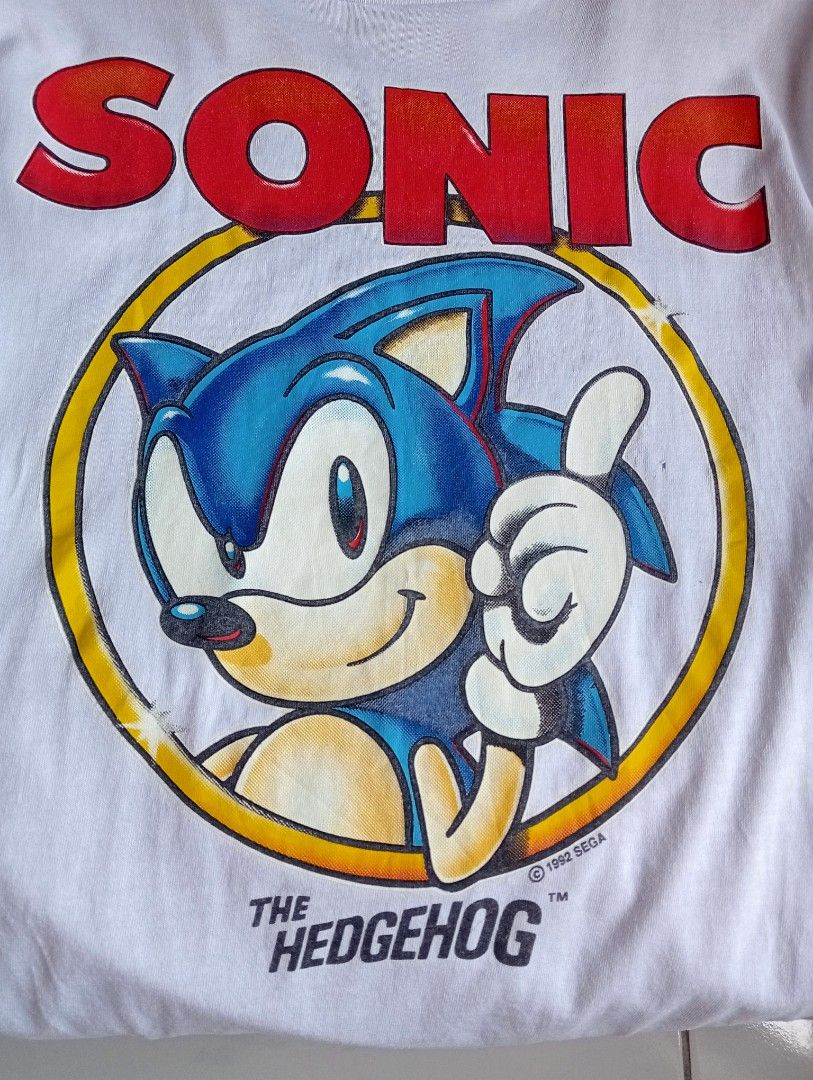 Sonic sega vintage, Fesyen Pria, Pakaian , Atasan di Carousell