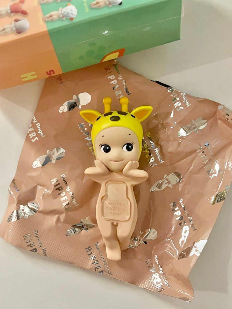 sonny angel giraffe hipper, Hobbies & Toys, Toys & Games on Carousell