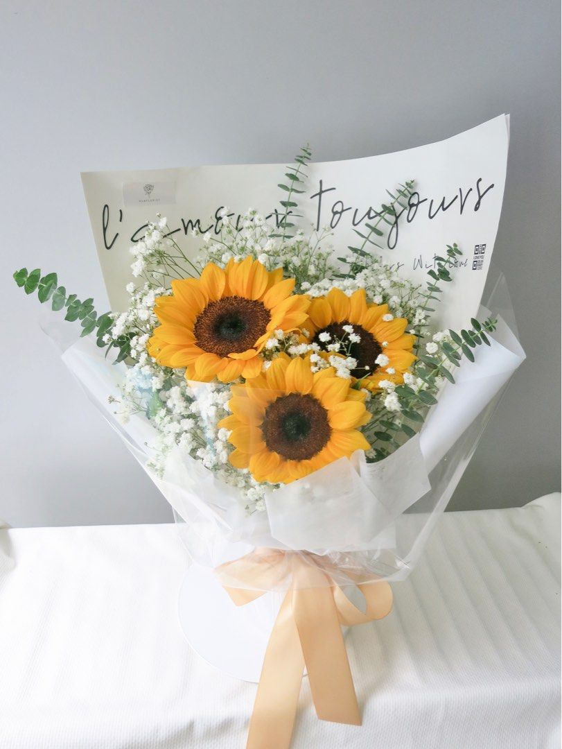 Sunflower Graduation Bouquet | Birthdays | For Him | For Her ...