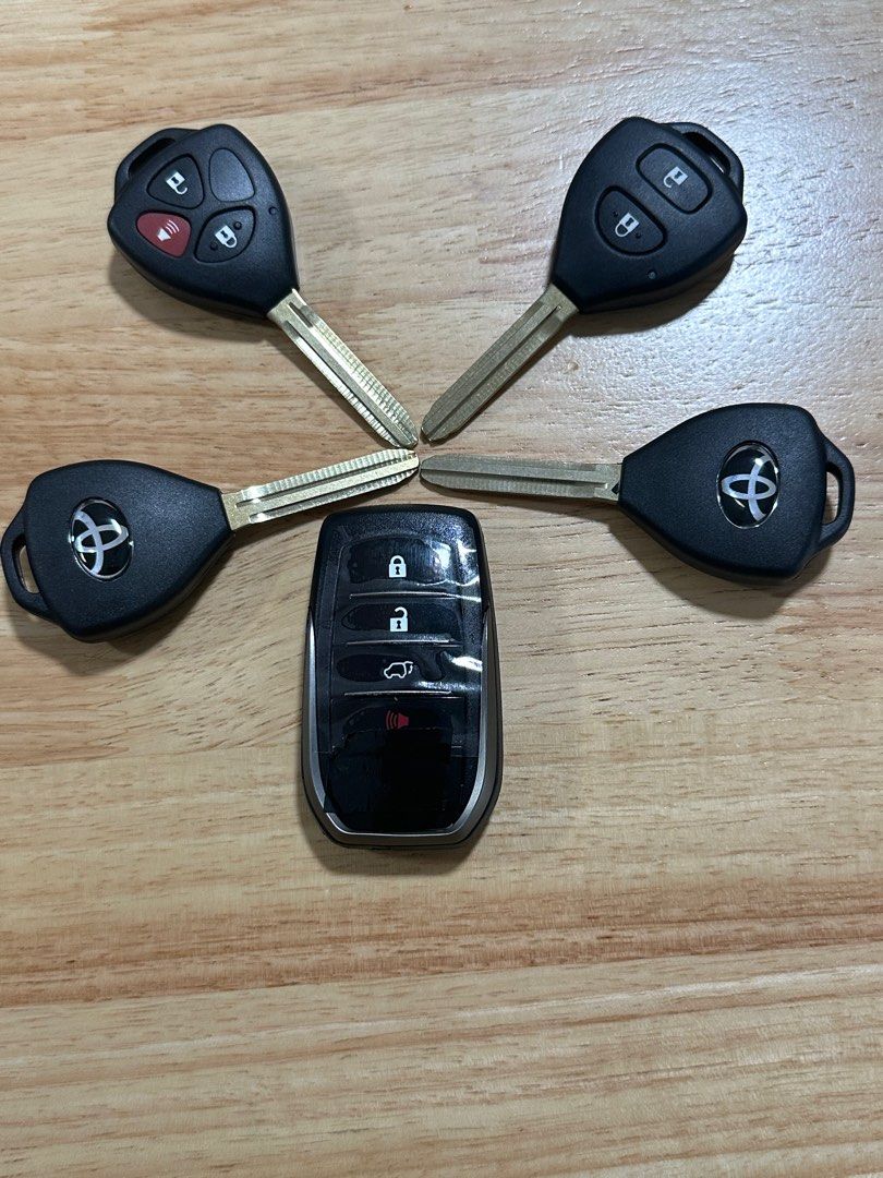 Toyota car keys smart keys hiace wish camry vios chr, Car Accessories ...