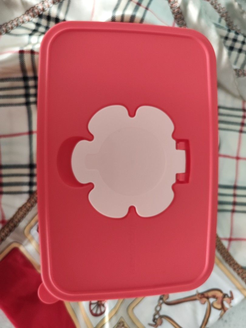 Tupperware Flower Container (1.5L), Furniture & Home Living ...