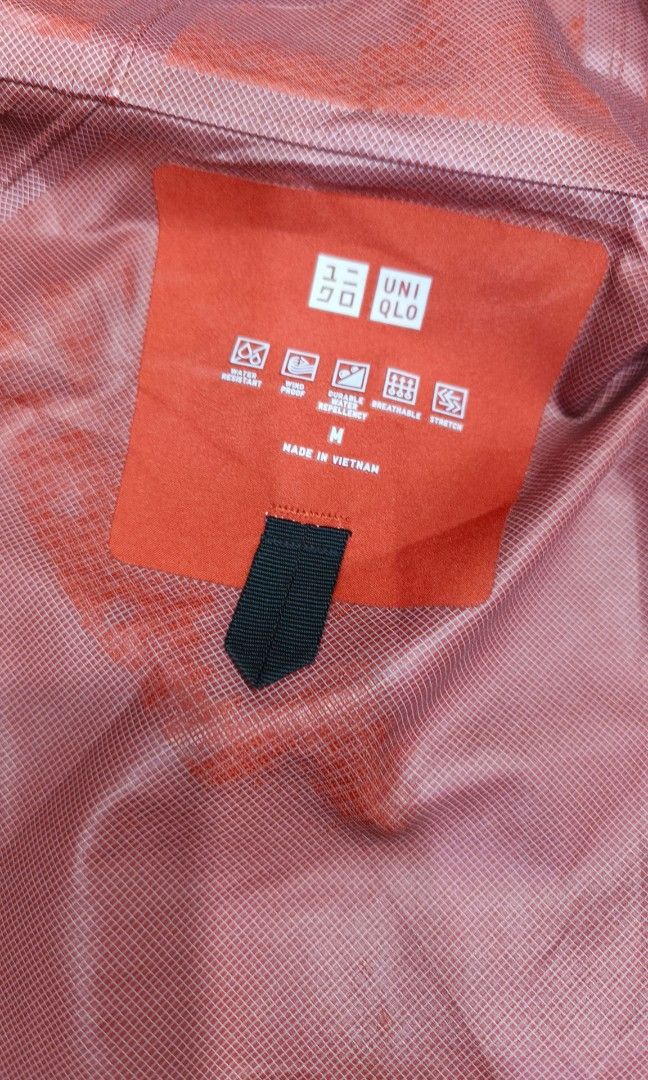 Uniqlo blocktech parka on Carousell