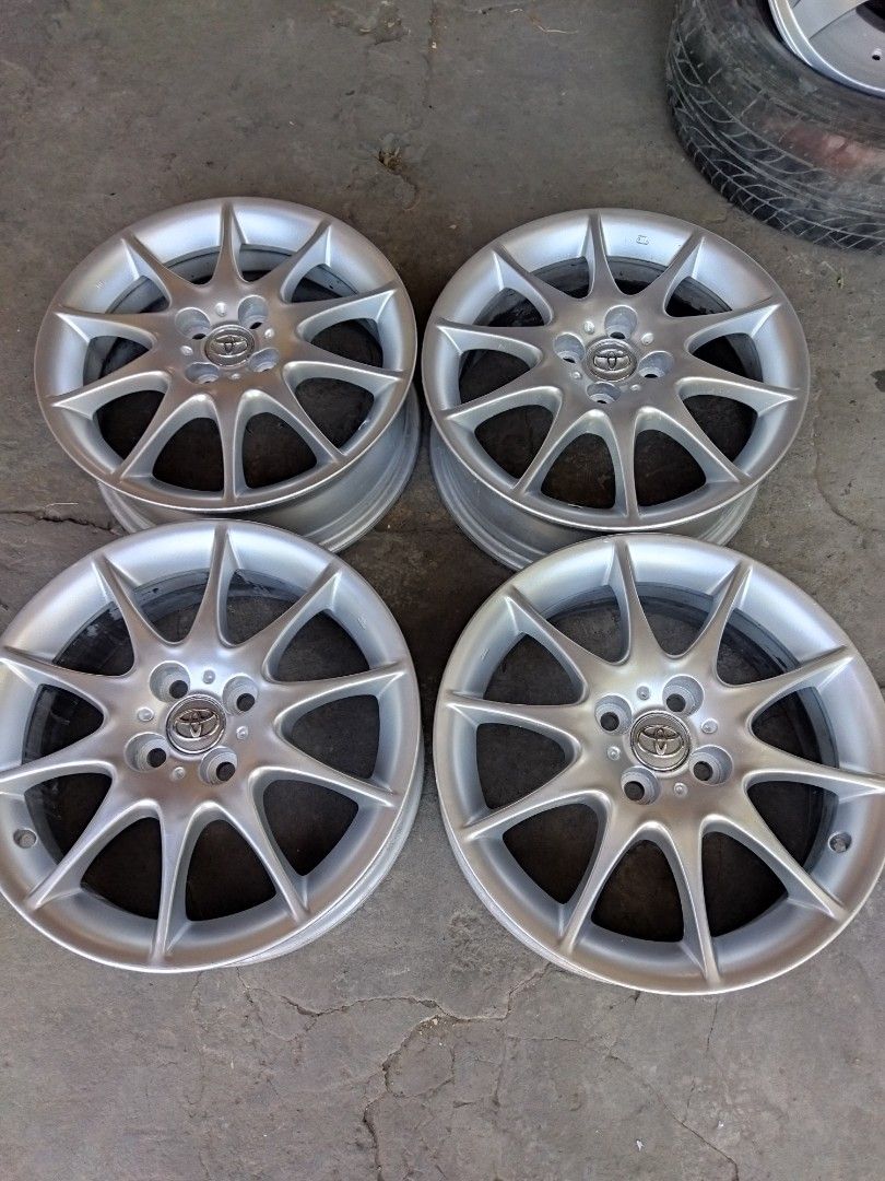 Velg Mobil oem original Toyota Corolla Altis, Aksesoris Mobil di Carousell