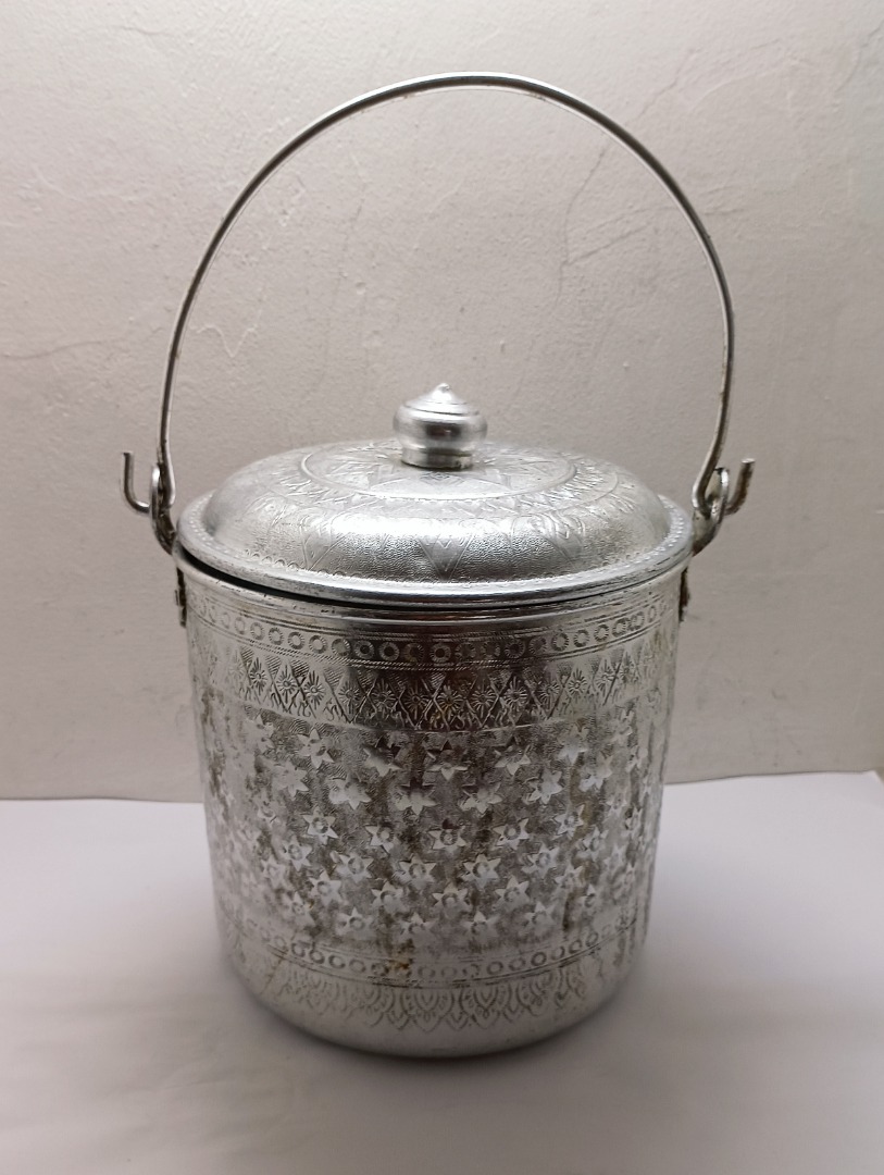 Vintage Thai Traditional Aluminium Silver Cylindrical Pot 20 cm ...