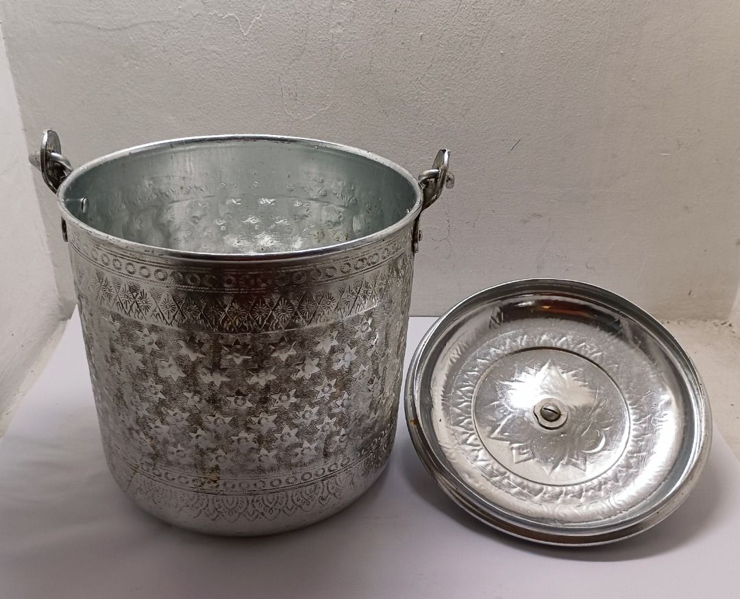 Vintage Thai Traditional Aluminium Silver Cylindrical Pot 20 cm ...