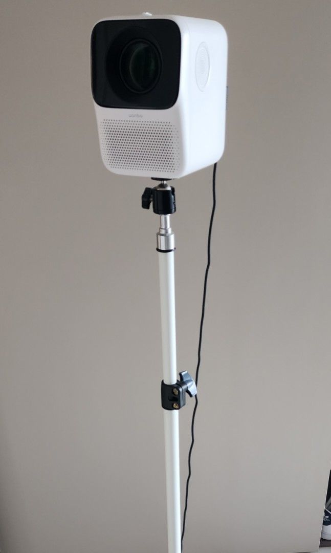 Wanbo New T2 Max Projector 4K + Stand included, TV & Home Appliances ...