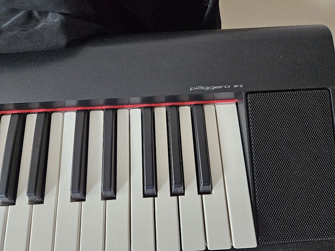 Yamaha Keyboard piaggero NP-12, Hobbies & Toys, Music & Media, Musical ...