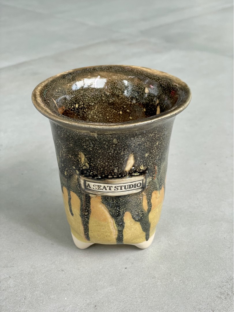 A Seat Studio Pot, Furniture & Home Living, Gardening, Pots & Planters ...