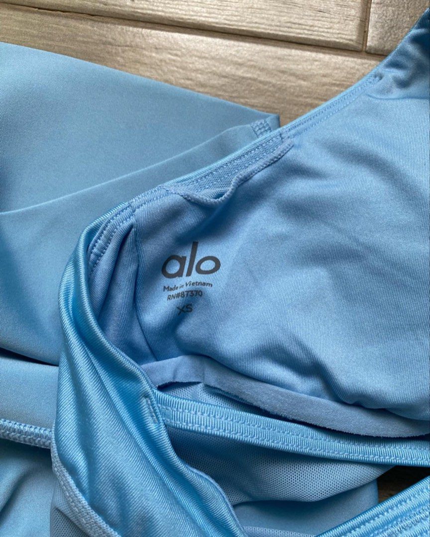 Alo Yoga Airlift Set in Blue Skies on Carousell