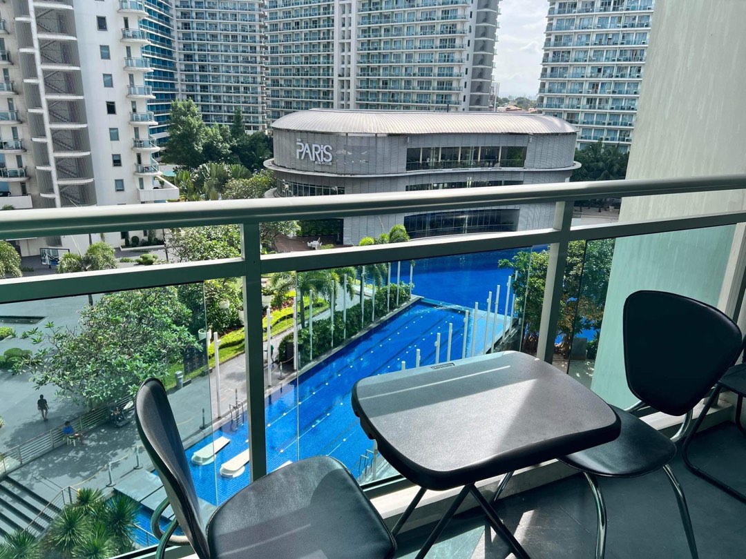 Azure urban residences 1 bedroom sliding door on Carousell