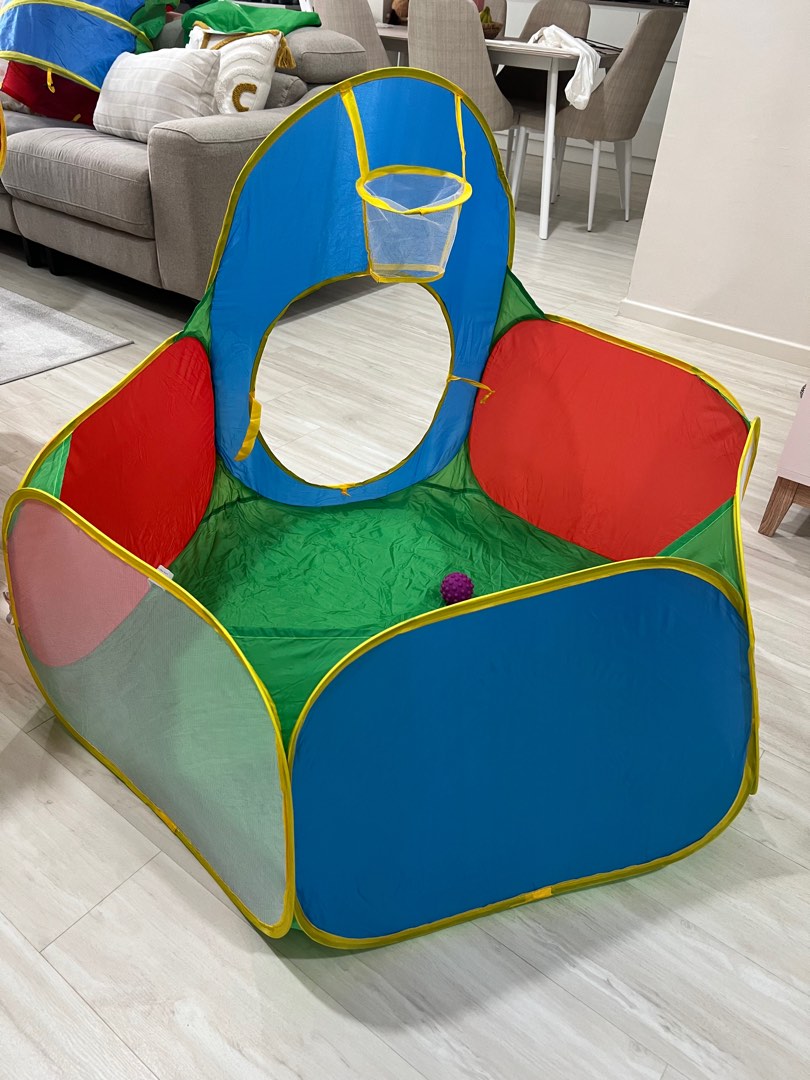 Ball pit / Playpen, Babies & Kids, Infant Playtime on Carousell