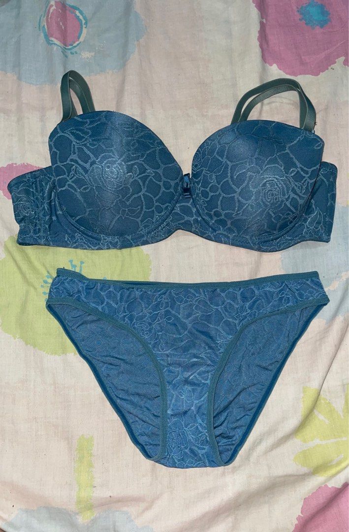 Barbizon Set Panty and Bra, Women's Fashion, Undergarments & Loungewear ...