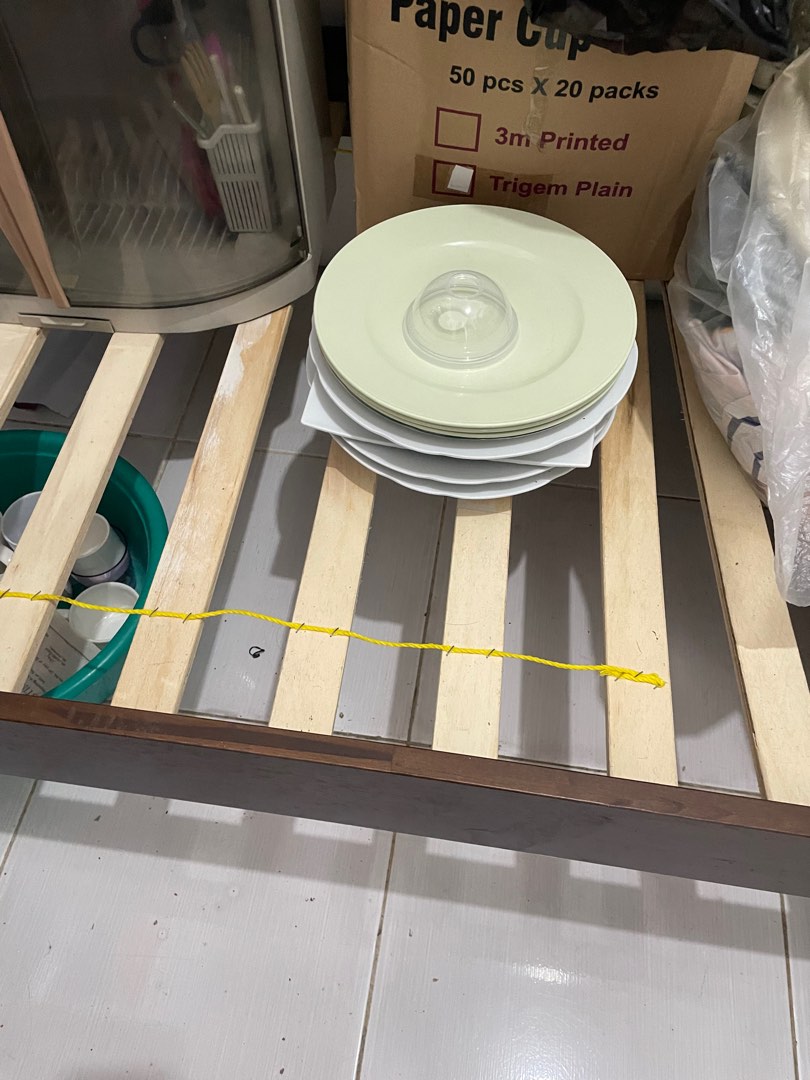 Big plates, Furniture & Home Living, Kitchenware & Tableware, Other ...