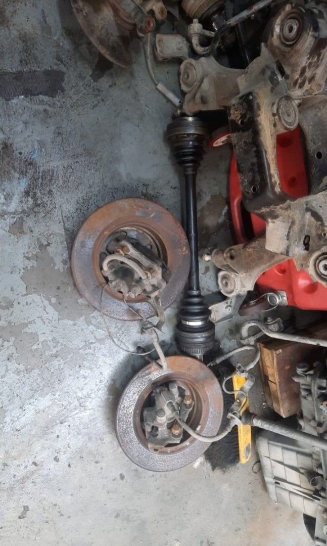 Bmw e36 rear trailing arm and part, Auto Accessories on Carousell