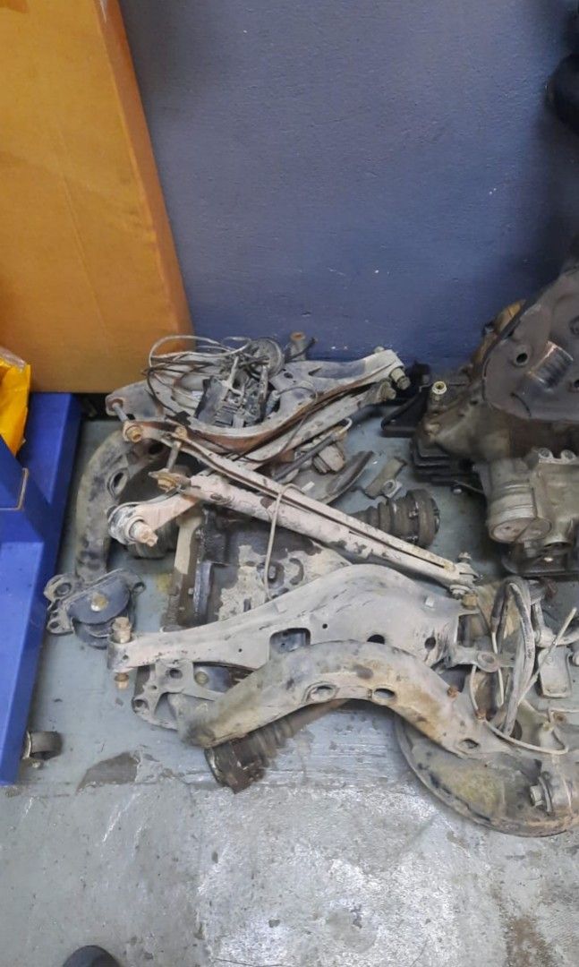 Bmw e36 rear trailing arm and part, Auto Accessories on Carousell