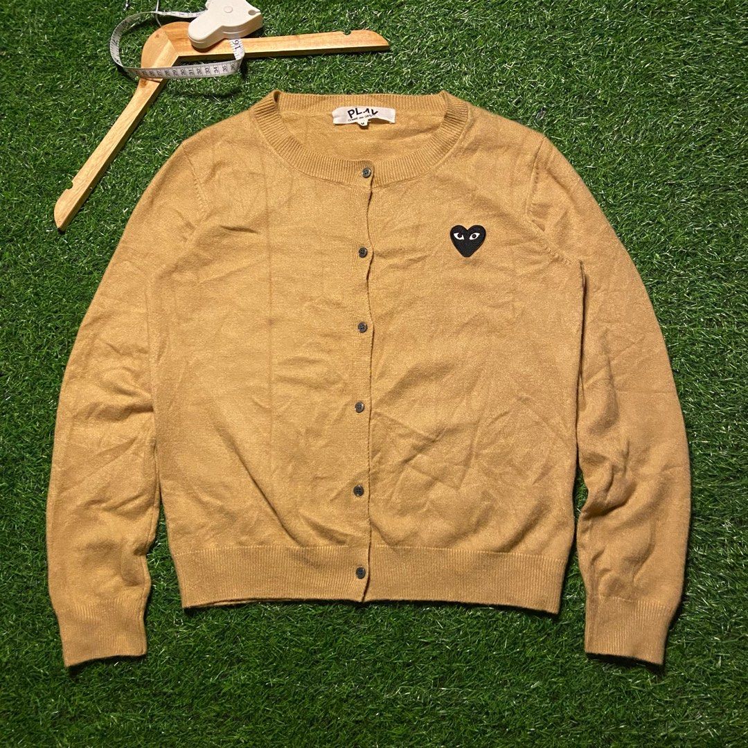 CDG PLAY CARDIGAN on Carousell