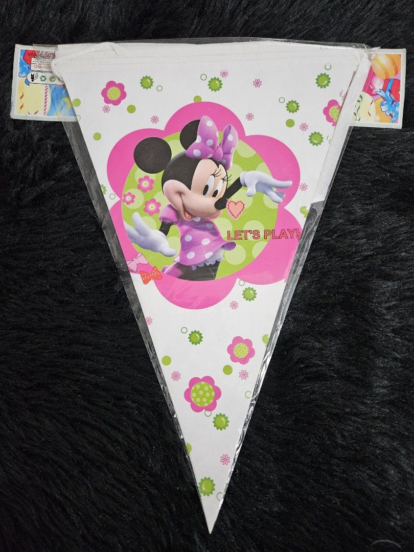 Character Party Flag Banderitas, Hobbies & Toys, Stationary & Craft ...