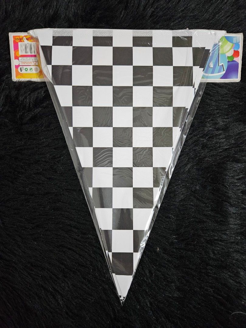 Character Party Flag Banderitas, Hobbies & Toys, Stationary & Craft ...
