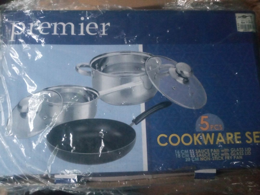 Cookware set on Carousell