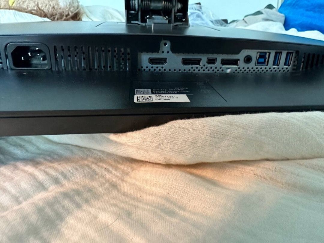 Dell U2717D IPS 27" QHD Wide 1440p UltraSharp InfinityEdge Slim ...