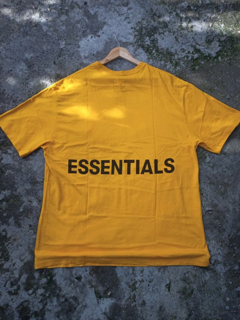 Essentials FOG Tee on Carousell