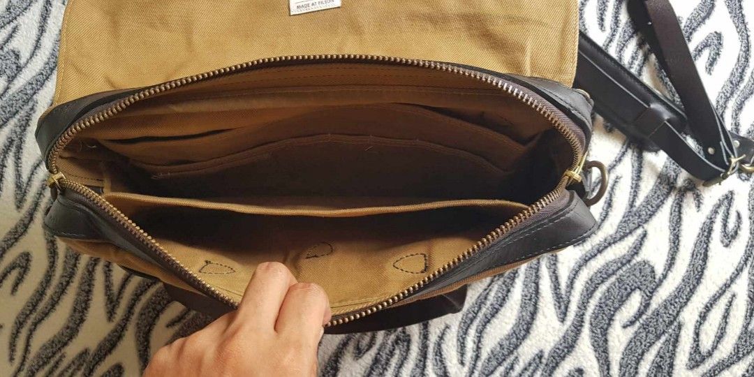 FILSON - 256 ORIGINAL BRIEFCASE IN TAN, Men's Fashion, Bags, Briefcases ...