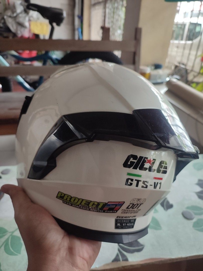 Gille pearl white, Motorbikes, Motorbike Parts & Accessories, Helmets ...