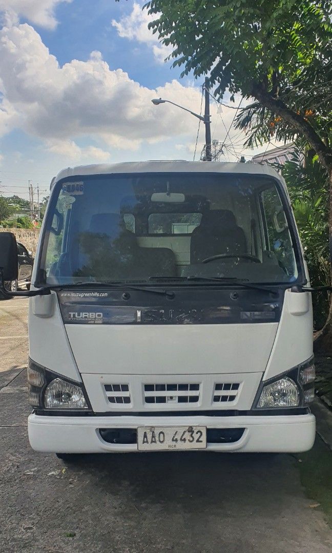 Isuzu NHR Casa Local Manual on Carousell
