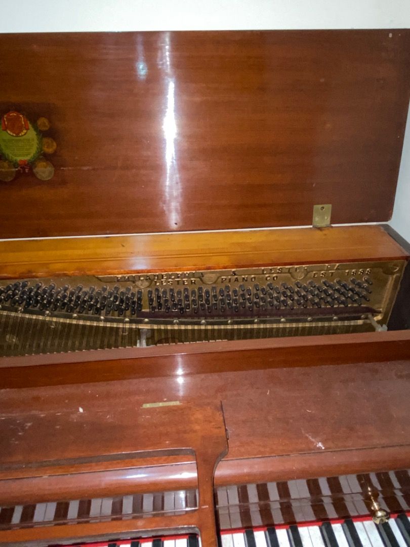 lester betsy ross spinet upright piano, Hobbies & Toys, Music & Media ...