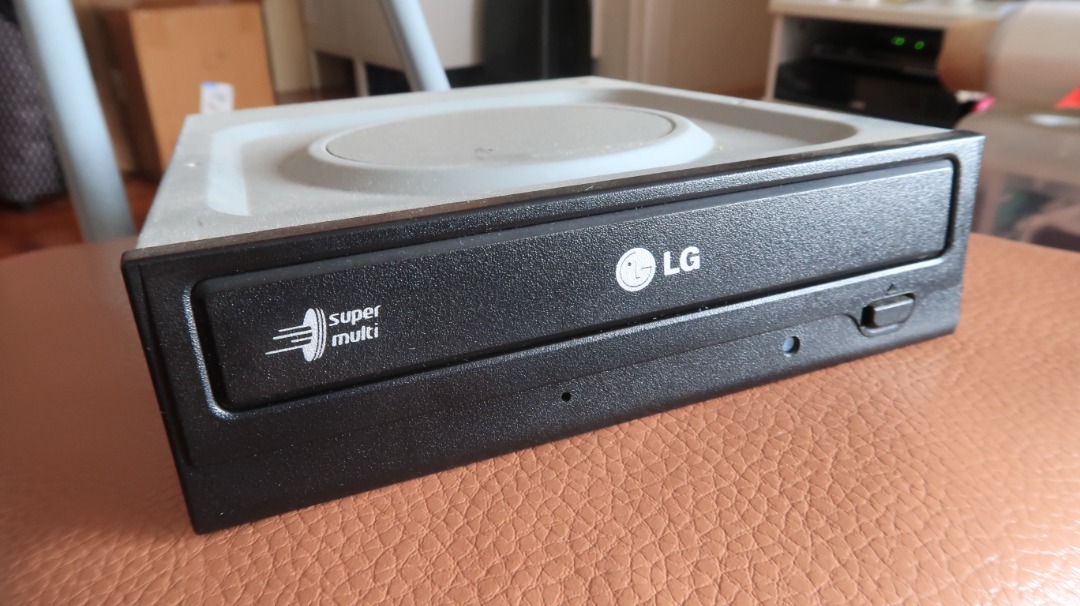 LG DVD CD Super Multi Rewriter Player 光碟機 cd rom 電腦配件, 電腦＆科技, 電腦周邊及配件 ...