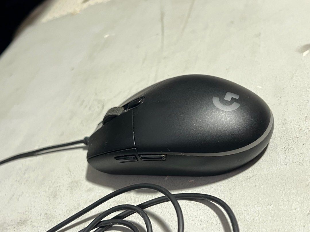 Logitech G102 Lightsync Gaming Mouse, Computers & Tech, Parts ...