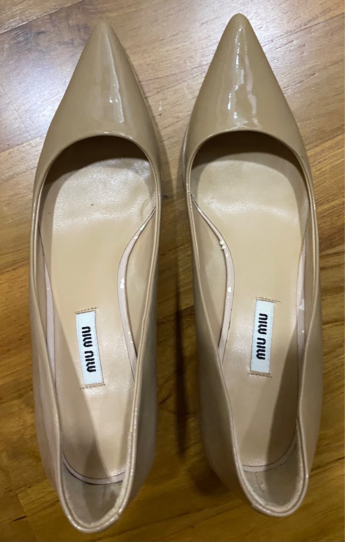Miu Miu heels, Women's Fashion, Footwear, Heels on Carousell