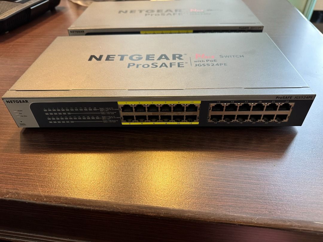NETGEAR 24-Port Gigabit Plus Switch With 12-Port PoE (100W) (JGS524PE ...