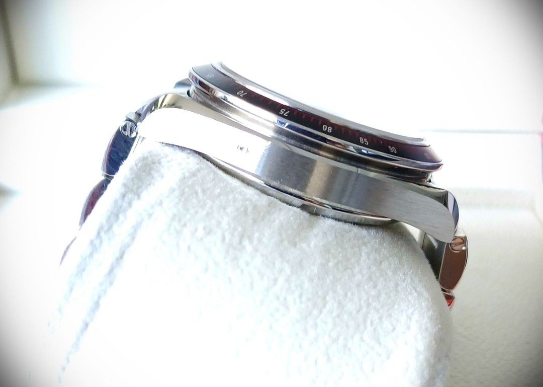 Omega Speedmaster Red dial Chronograph, Luxury, Watches on Carousell